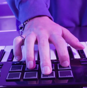 13 Best MIDI Keyboards For 2024: Tried and Tested By A Professional ...
