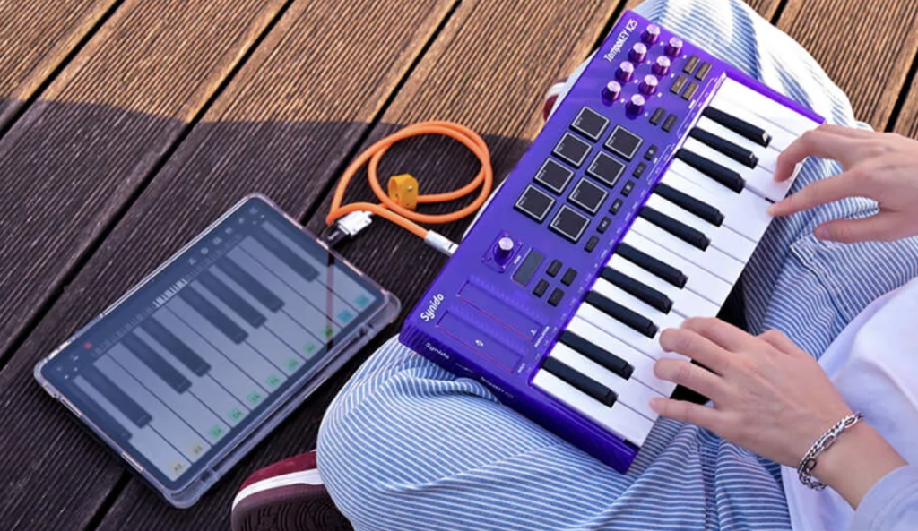 13 Best MIDI Keyboards For 2024: Tried and Tested By A Professional ...